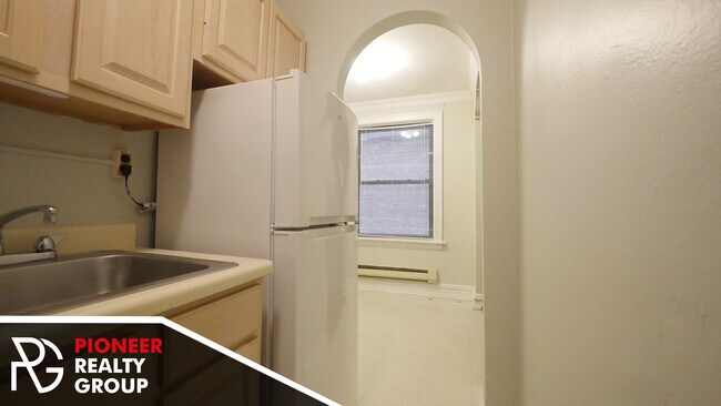 429 W Roscoe St Unit #425-504, Chicago, IL 60657 - Apartments in ...