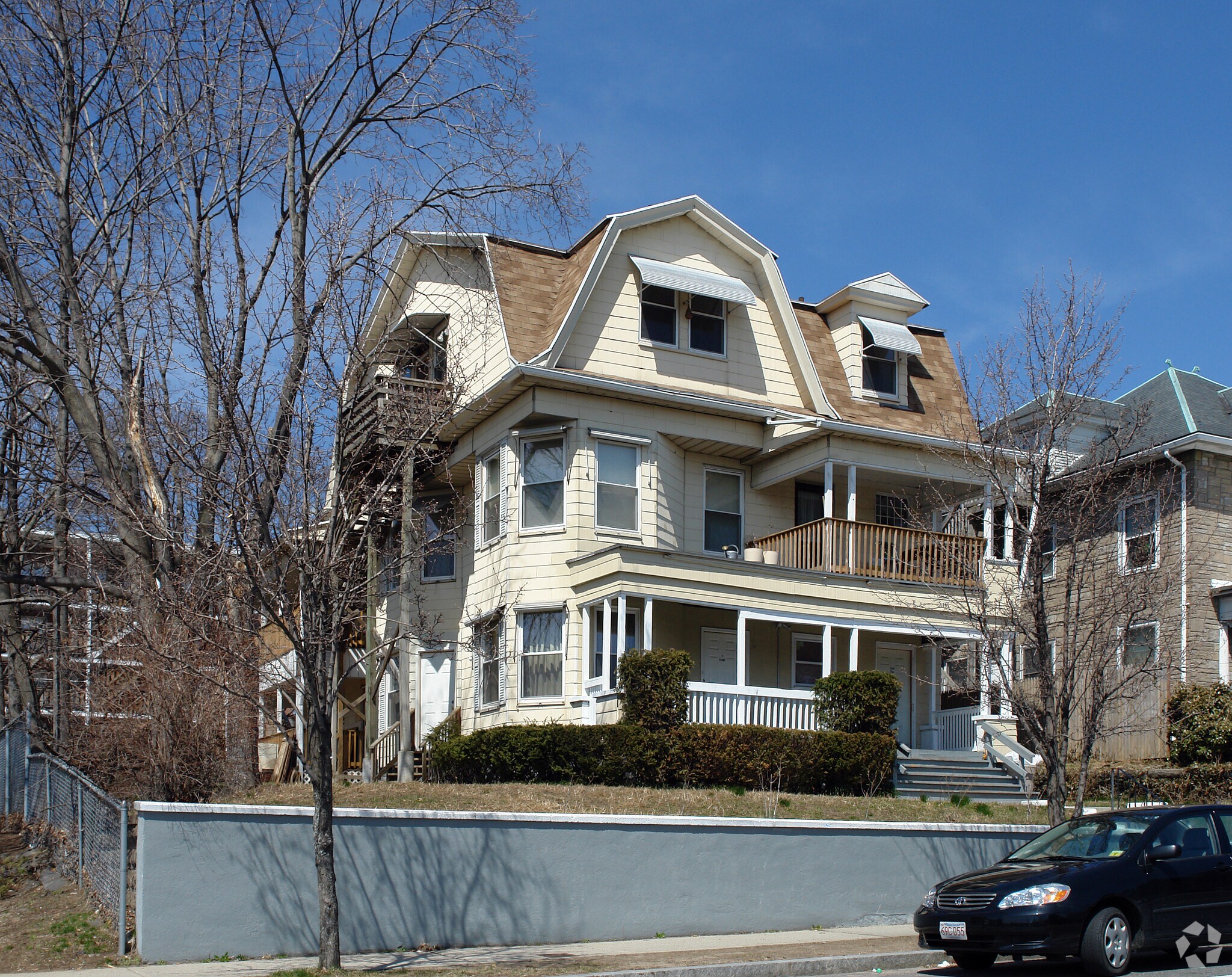295 Beech St, Holyoke, MA 01040 - 295 Beech St Holyoke, MA 01040 ...