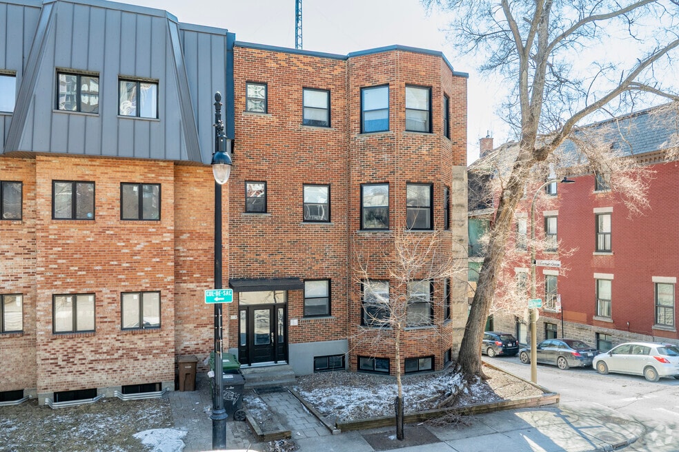 4982 Pl. De La Savane, Montréal, QC H4P 0C7 - Apartment for Rent in ...