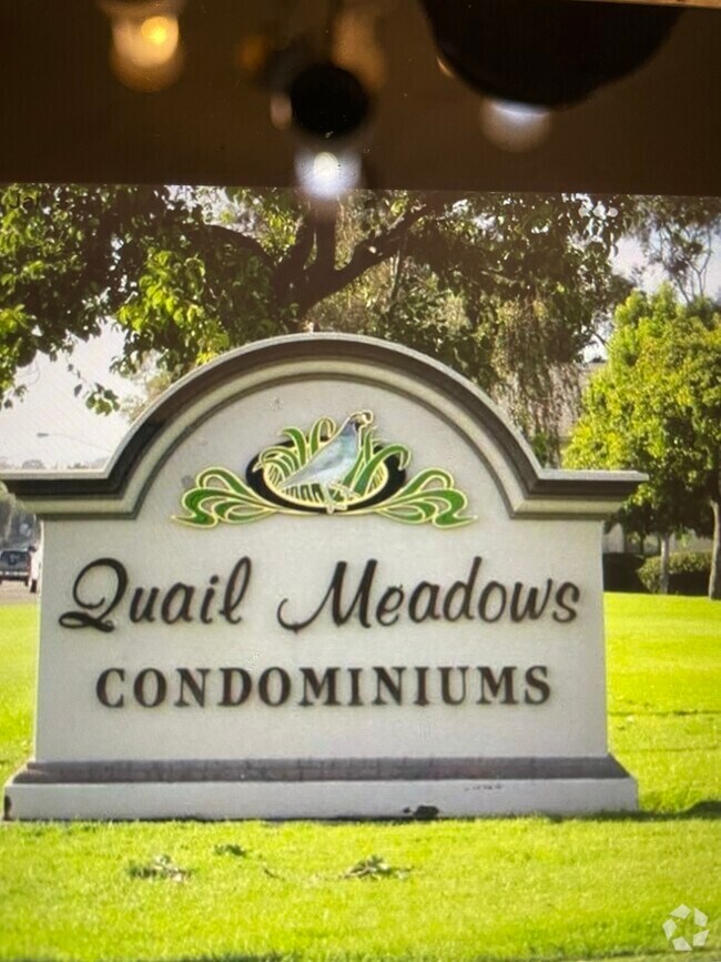 Quail Meadows West Apartments for Rent with a Swimming Pool - Santa ...