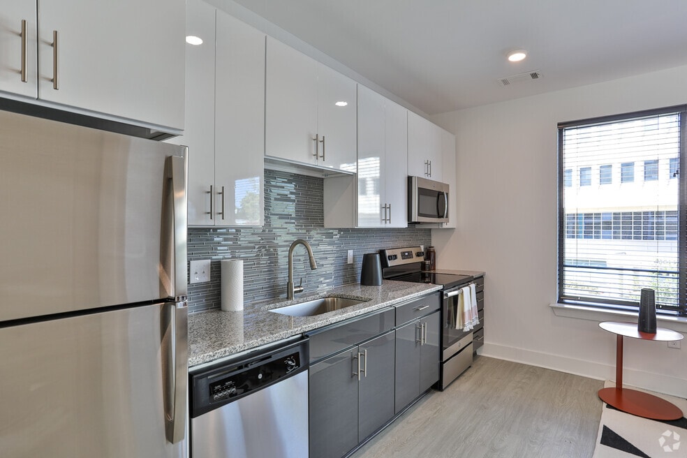 Apartments near Phillips Place in Charlotte, NC | Apartments.com