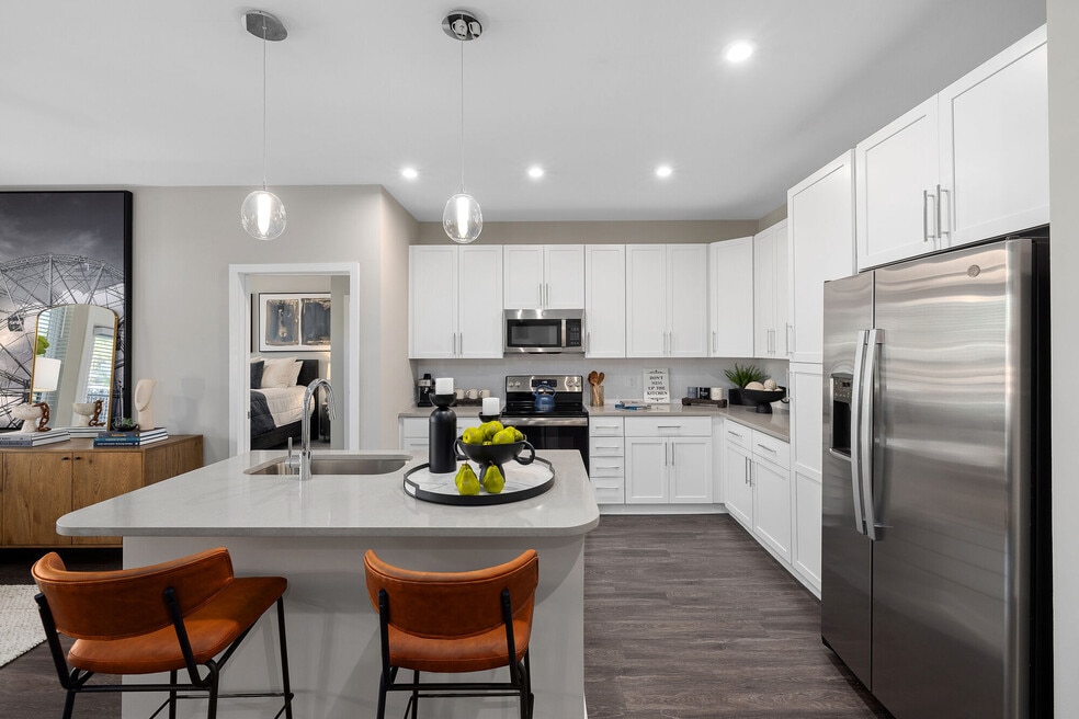 Apartments for Rent with Extra Storage Near Old Rice Retreat at Cane ...