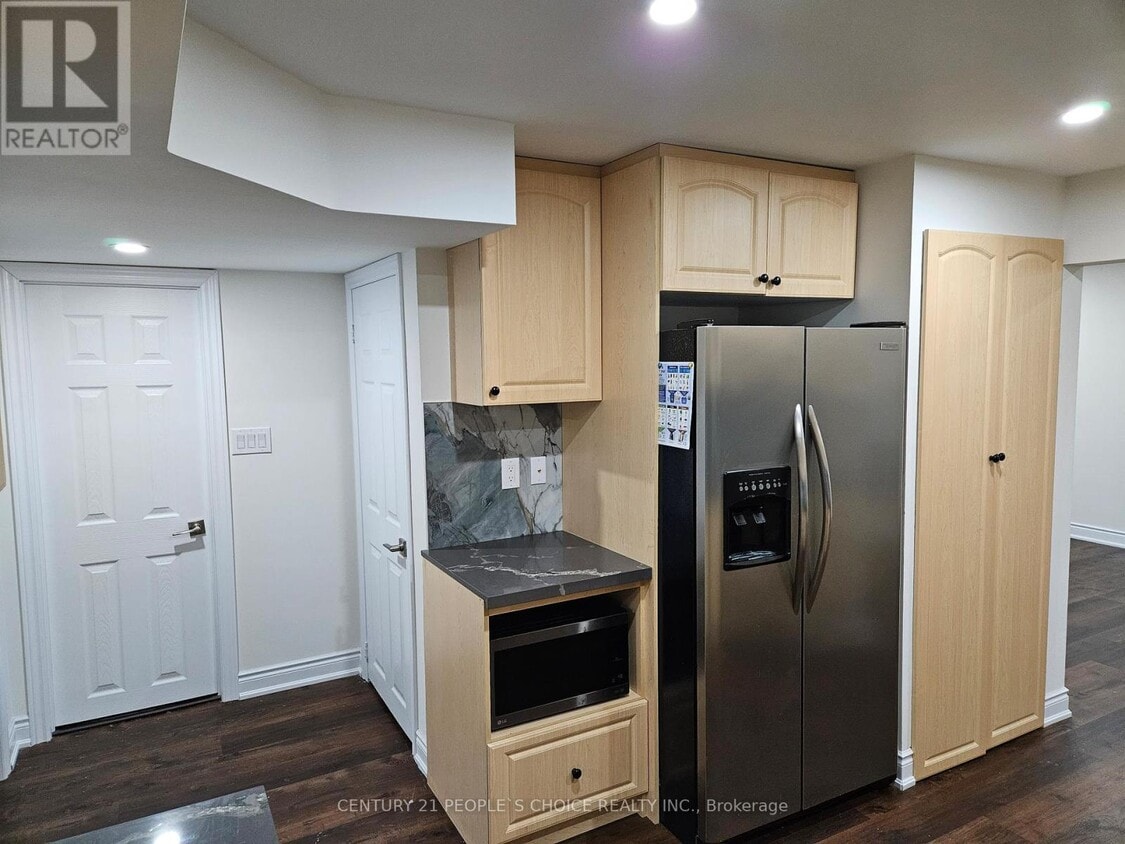 2 Forfar Ct, Kitchener, ON N2B 3T5 - Maison à Louer à Kitchener, ON ...