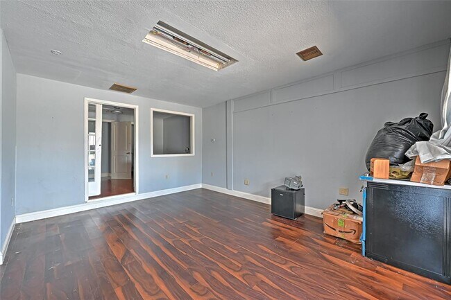 1246 Lorraine St Unit B, Houston, TX 77009 - Room for Rent in Houston, TX | Apartments.com