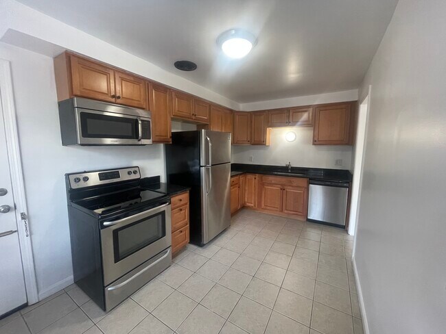 The Transit Center Apartments for Rent - Troy, MI - Updated Today ...
