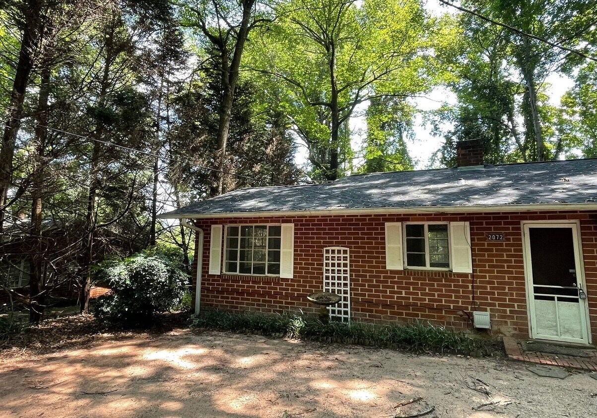 2072 Prince Ave, Athens, GA 30606 - House Rental in Athens, GA ...