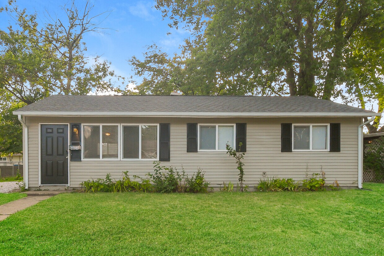 4924 Leone Dr, Lawrence, IN 46226 - House Rental in Lawrence, IN ...