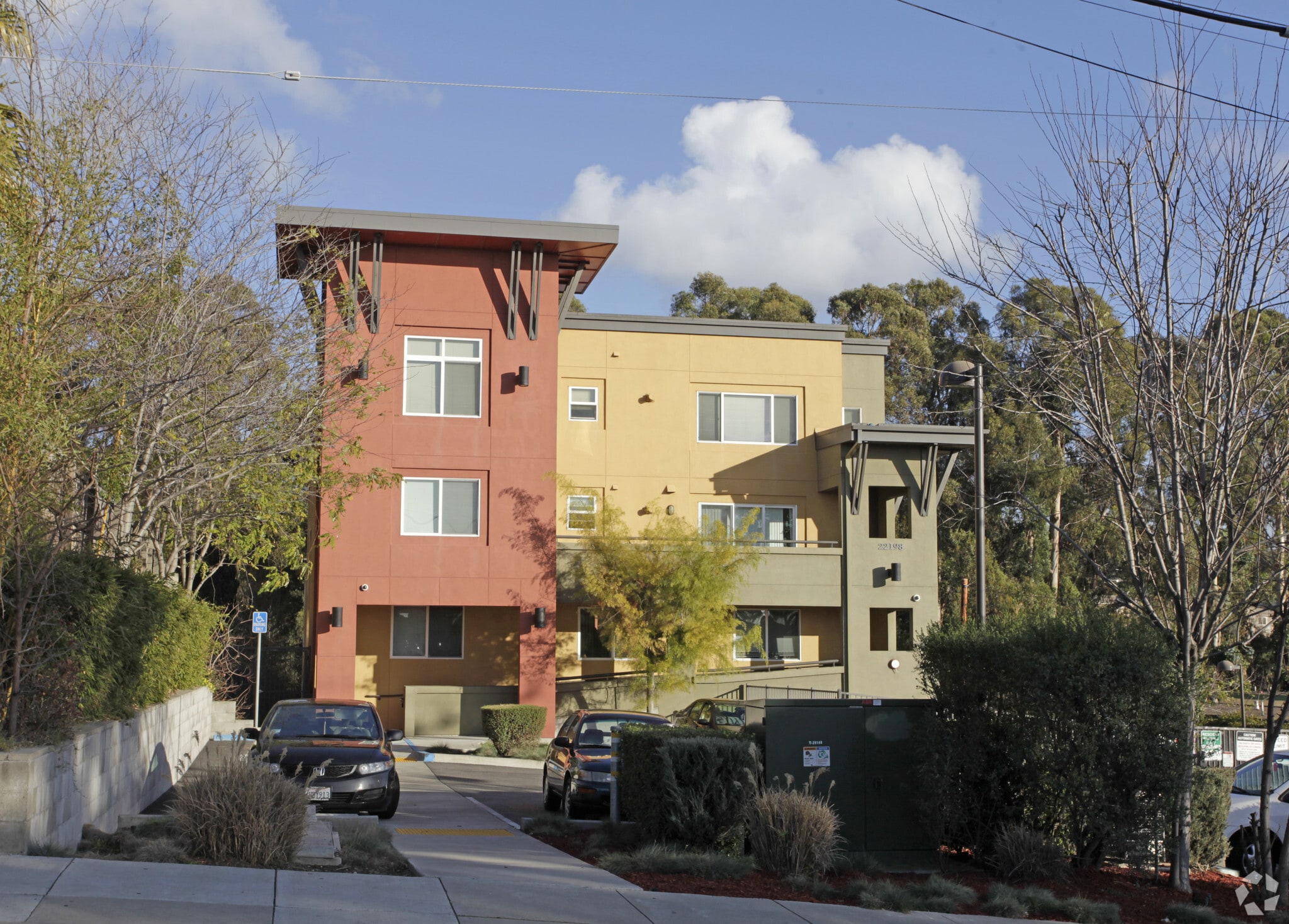 Lorenzo Creek Apartments - 22198 Center St Castro Valley, CA 94546 ...