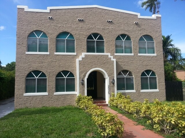 Shanandoah Colonial Fourplex - 2025 SW 14th Ter Miami, FL 33145 ...