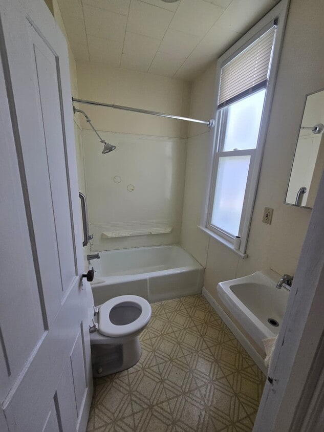 437 George St Unit 1, Pen Argyl, PA 18072 | Apartments.com
