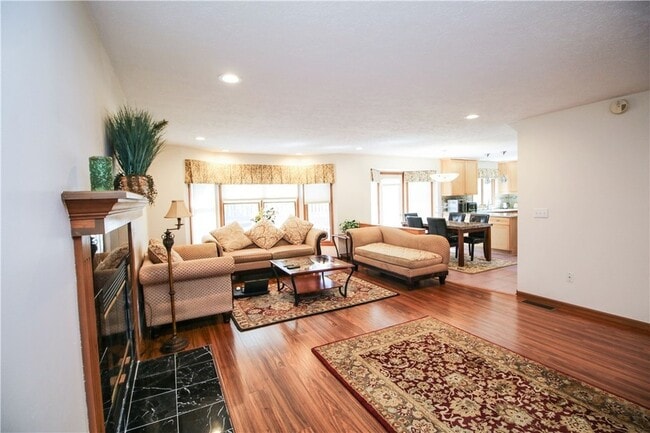 1090 Guinevere Dr, Rochester, NY 14626 | Apartments.com