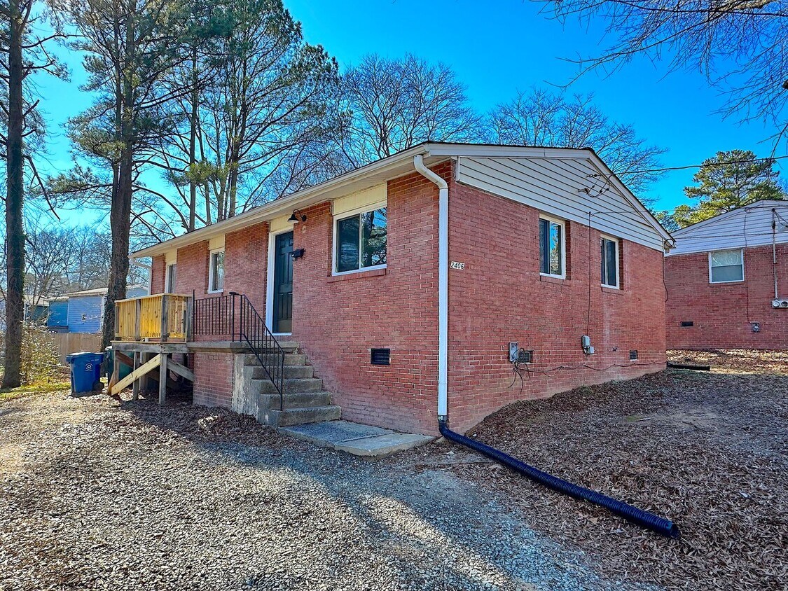 2406 Quincy St, Durham, NC 27703 - House Rental in Durham, NC ...