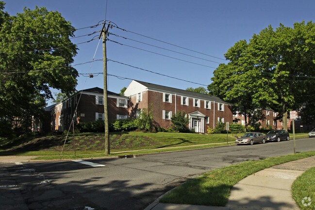 River Terrace Gardens Apartments - River Edge, NJ | Apartments.com