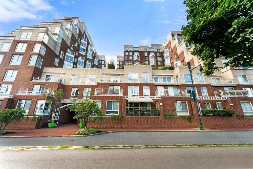 75-83-83 Cambridge Pkwy Unit 204, Cambridge, MA 02142 - Condo for Rent ...