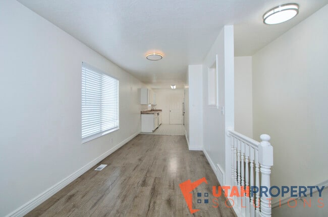 7708 N Wyatt Earp Ave, Eagle Mountain, UT 84005 - House Rental in Eagle ...