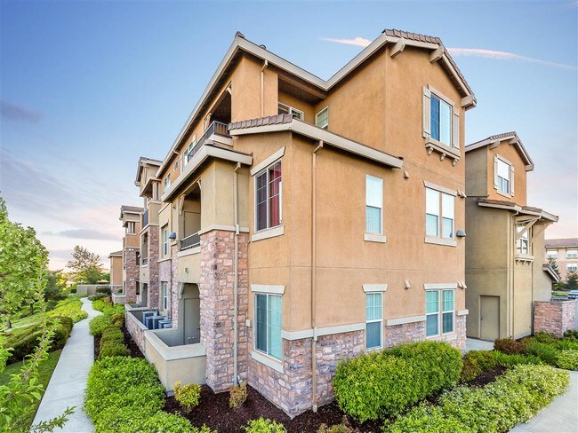 Montessa at Whitney Ranch Apartments - Rocklin, CA | Apartments.com