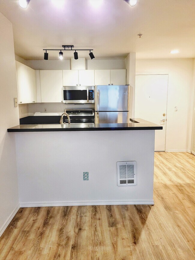 1323 Boren Ave Unit 315, Seattle, WA 98101 - Condo for Rent in Seattle ...