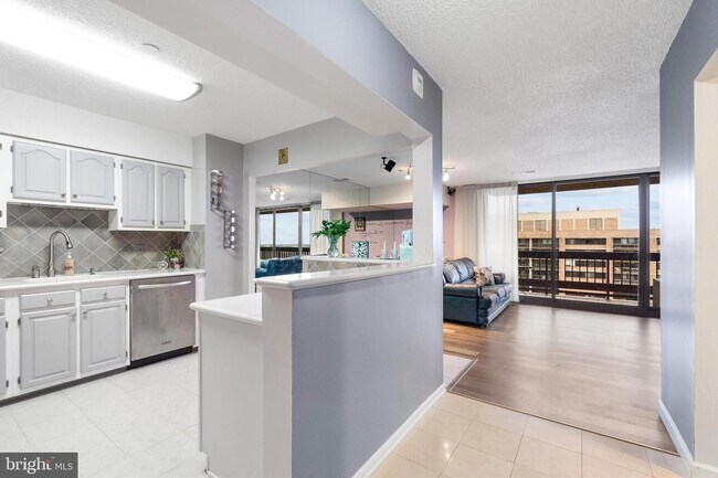 5505 Seminary Rd Unit 2613N, Falls Church, VA 22041 - Room for Rent in ...