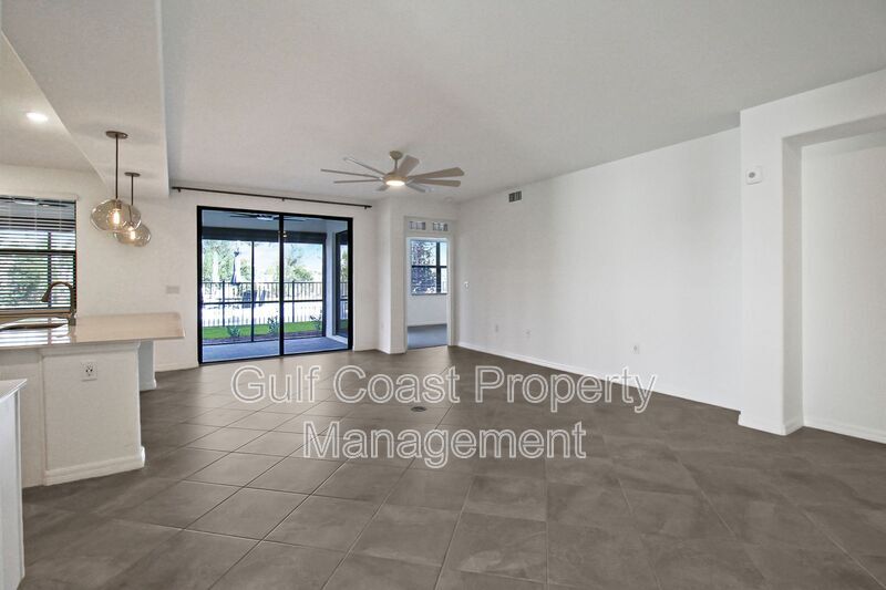 5703 N Honore Ave, Sarasota, FL 34243 - Townhome Rentals in Sarasota FL ...