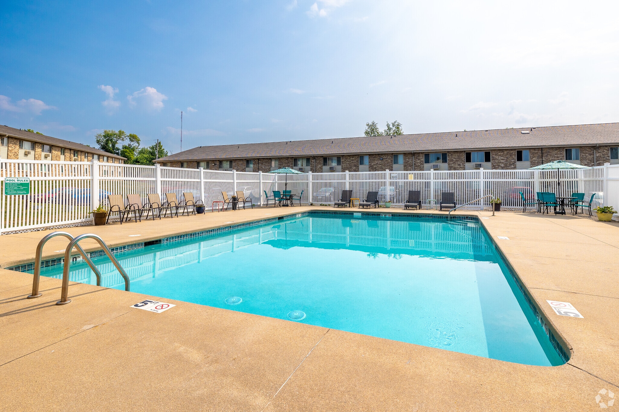 Wildwood Apartments - 921 Old Marion Rd Ne Cedar Rapids, IA 52402 ...