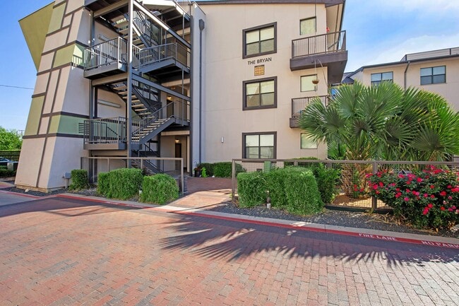 Vue Live Oak Apartments - Dallas, TX | Apartments.com