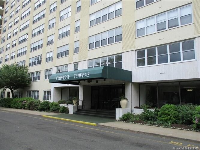 2625 Park Ave Unit 2L, Bridgeport, CT 06604 | Apartments.com