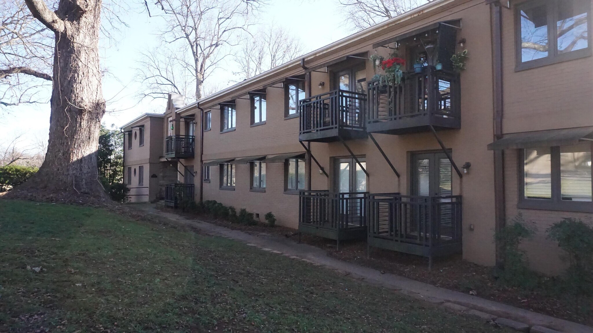 2427 Vail Ave, Charlotte, NC 28207 - Townhome Rentals in Charlotte NC ...