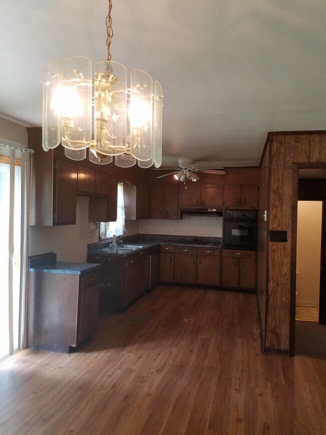 1975 Thomas Drive, Macon, GA 31217 - House Rental in Macon, GA ...