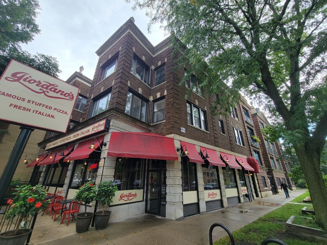 1205 W Farwell Ave, Chicago, IL 60626 - House Rental in Chicago, IL ...