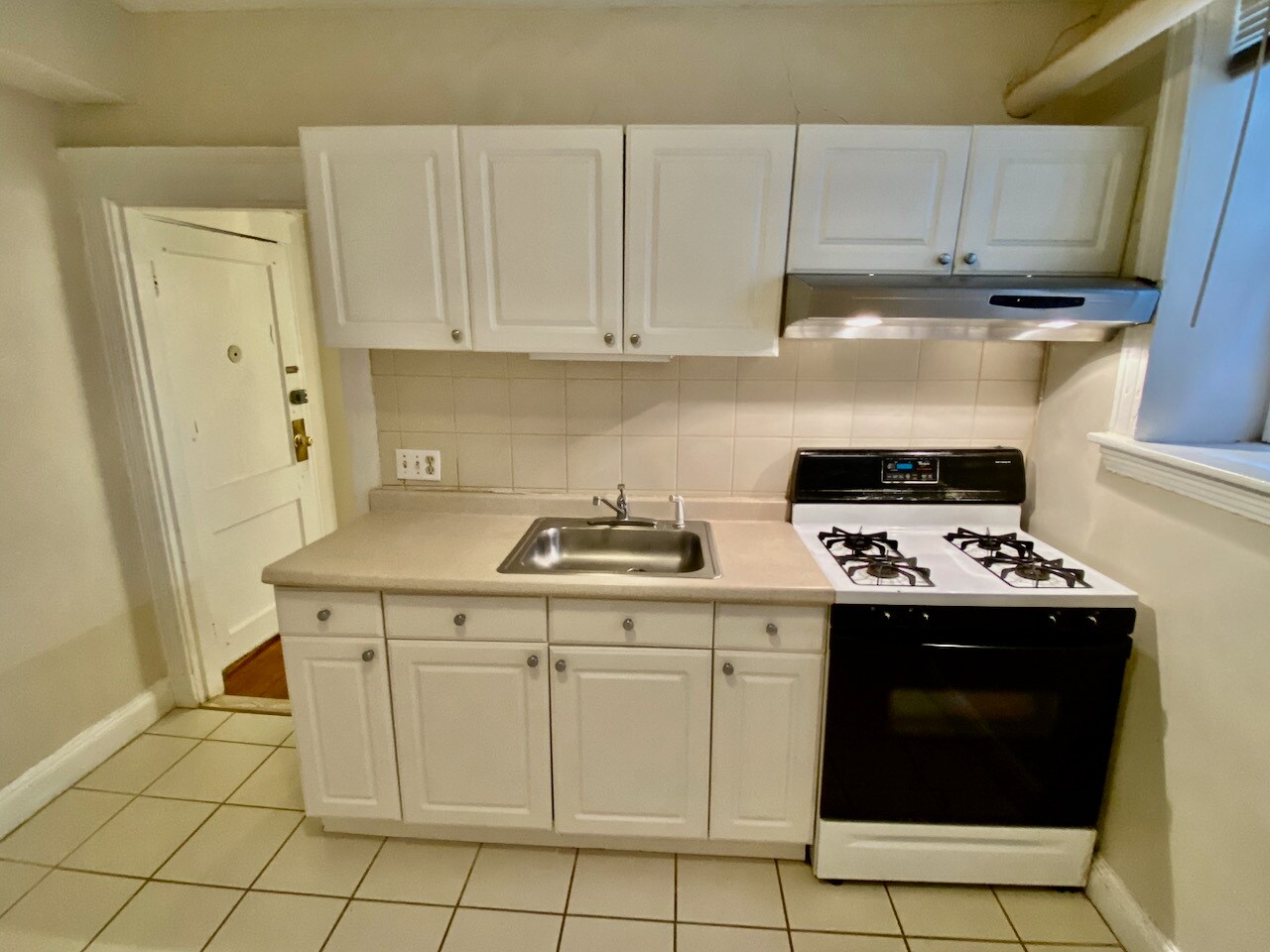 29 Mount Hood Rd Unit 14, Boston, MA 02135 - Condo for Rent in Boston ...