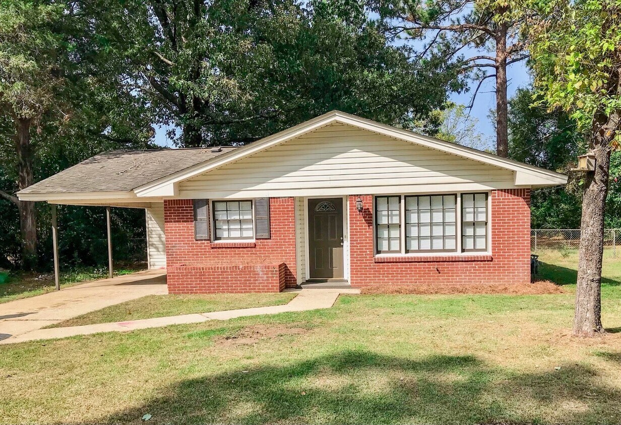 206 Lee St, Wetumpka, AL 36092 - House Rental in Wetumpka, AL ...