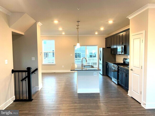 2102 Devine Rd, Woodlawn, MD 21244 - Townhome Rentals in Woodlawn MD ...