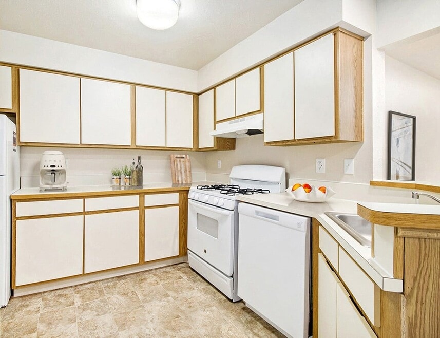 Waverly Flatz - 1412 Banbury Rd Kalamazoo, MI 49001 | Apartments.com