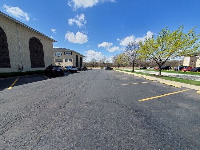 4937 N East River Rd Unit 3A, Norridge, IL 60706 - Condo for Rent in ...