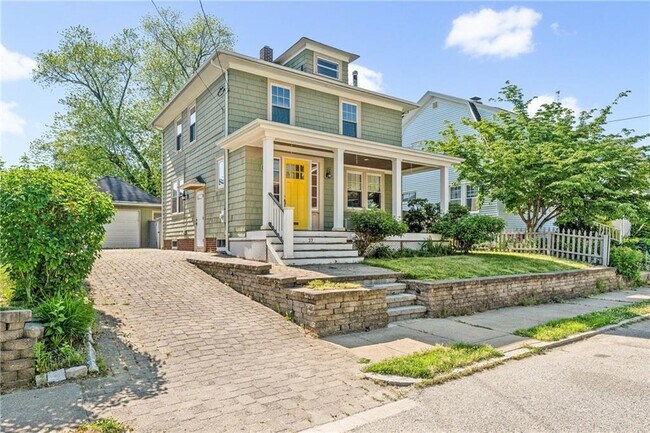 37 Harding Ave, Cranston, RI 02905 - House Rental in Cranston, RI | Apartments.com
