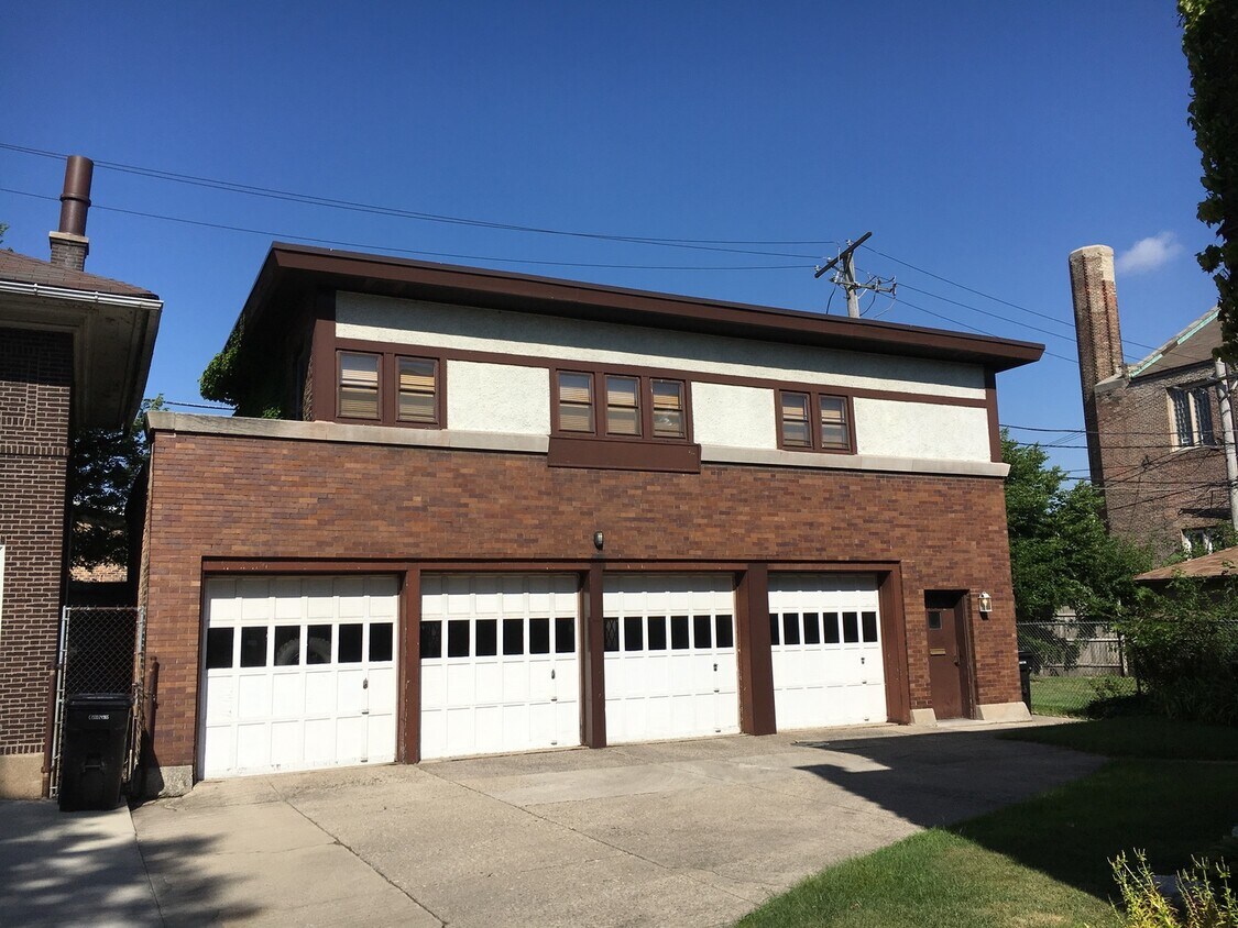 5028 S Ellis Ave, Chicago, IL 60615 - House Rental in Chicago, IL ...