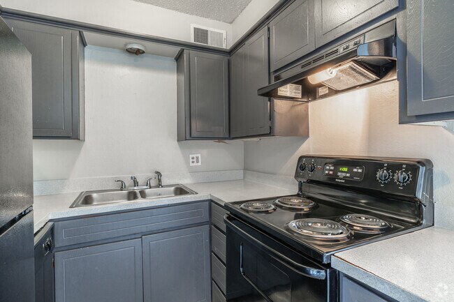 Coachlight Apartments - Apartments in Oklahoma City, OK | Apartments.com