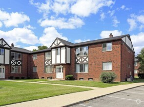 Maple Grove Apartments Rentals - Sterling Heights, MI | Apartments.com