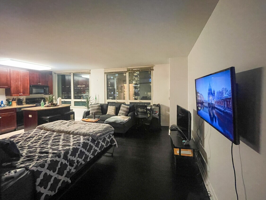 33 W Ontario St Unit 33D, Chicago, IL 60654 - Condo for Rent in Chicago ...