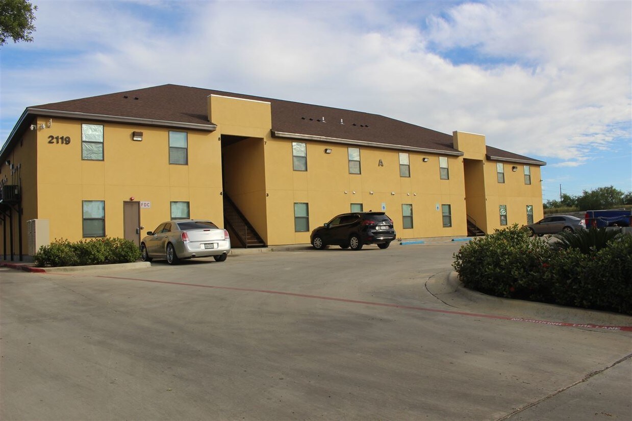 2119 S Ejido Ave Unit 20, Laredo, TX 78046 - Room for Rent in Laredo ...
