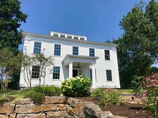 Apartments for Rent with High Ceilings in Carolina RI | Apartments.com