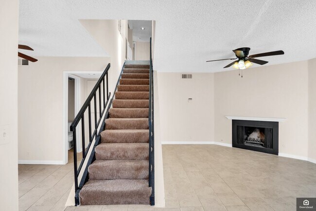 18411 Hatteras St Unit 243, Tarzana, CA 91356 - Condo for Rent in ...