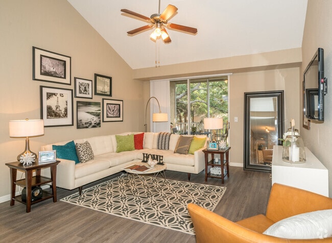 Sand & Sea Village Apartments for Rent with Hardwood Floors - Boynton ...