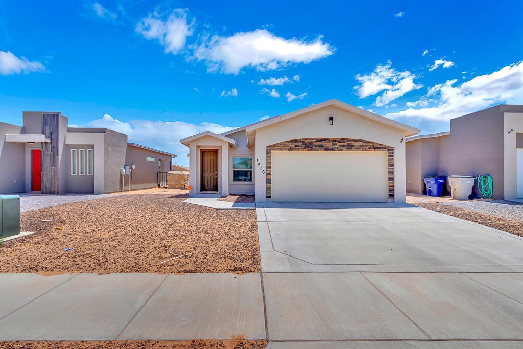 1916 William Caples St, El Paso, TX 79938 - House Rental in El Paso, TX ...