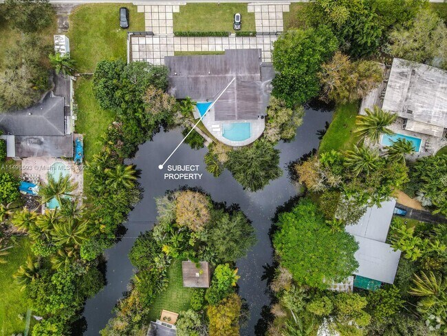 Southland Homes Park Apartments for Rent with Hardwood Floors - Miami ...