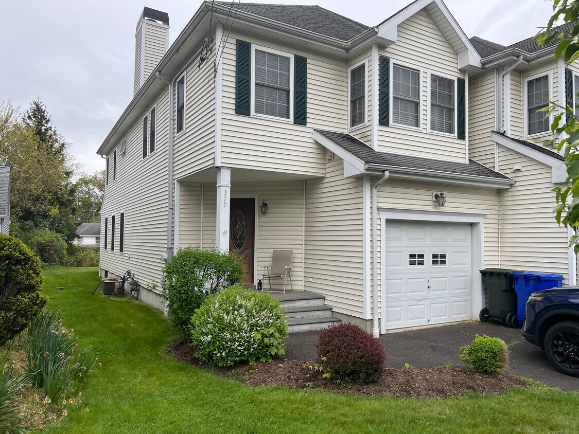 379 S Pine Creek Rd, Fairfield, CT 06824 - House Rental in Fairfield ...