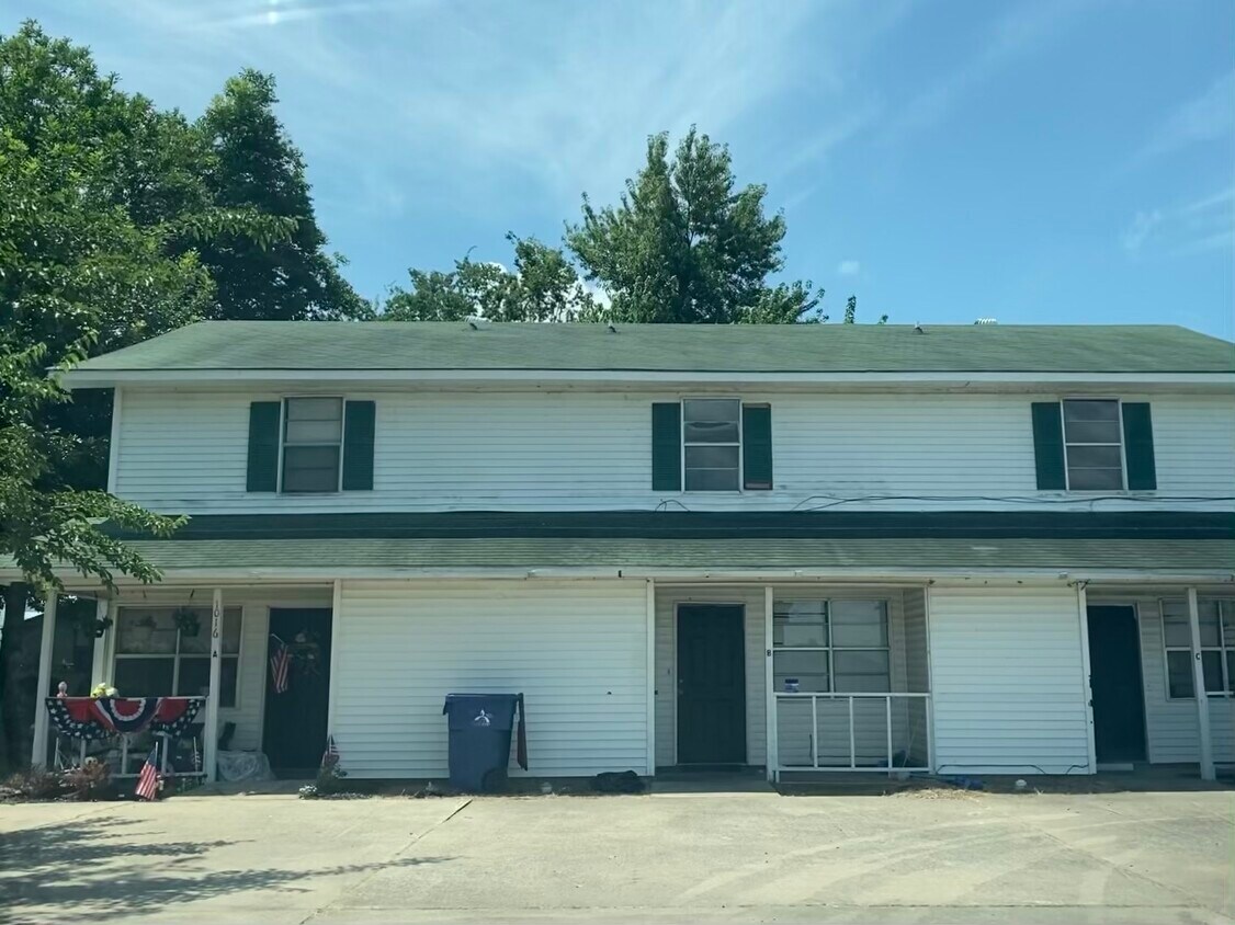1016 S Quincy St Unit C, Fort Smith, AR 72901 - Room for Rent in Fort ...