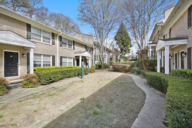 2232 Dunseath Ave NW Unit 412, Atlanta, GA 30318 - Condo for Rent in ...