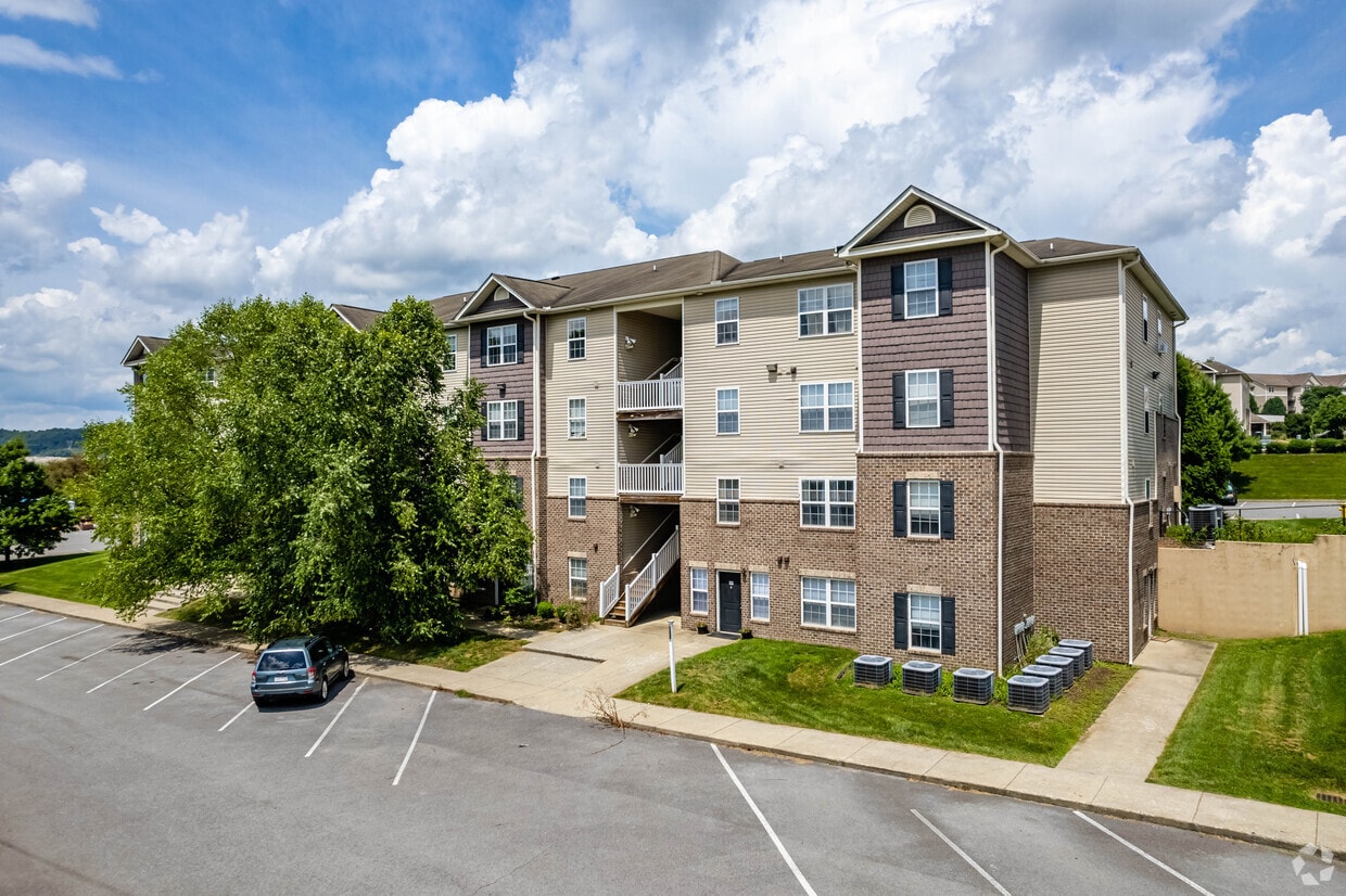 Mountain Valley Apartments - 1000 Mountain Valley Dr Morgantown, WV ...