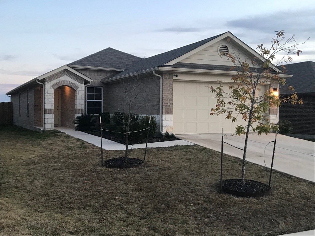 5817 Montrelia Dr, Austin, TX 78724 - House Rental in Austin, TX ...